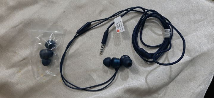 UiiSii HM13 Wired In-Ear Headphone with Mic | Daraz.com.bd