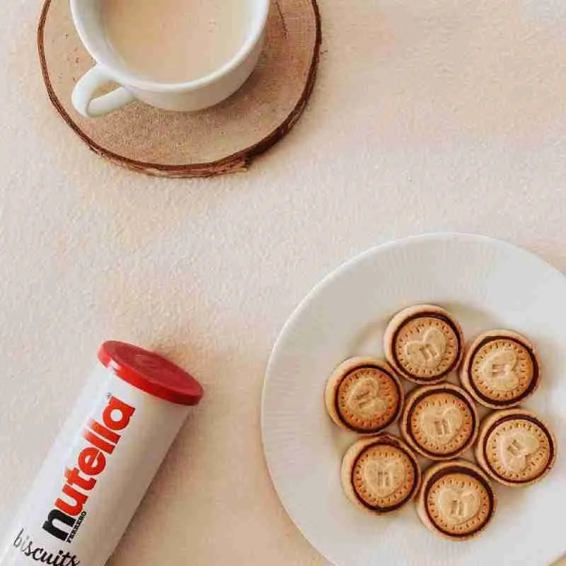 Nutella Biscuits Tube Filed Inside With Nutella Chocolate - 166gm ...