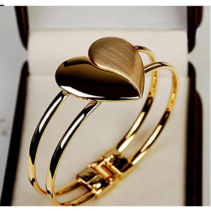 new fashion golden color love heart shaped bracelet for women | Daraz ...