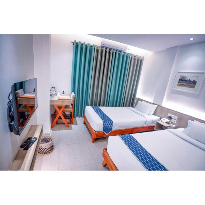 1 Night Package For 2 Adult During Weekdays/Weekend-Hotel Nandini Twin ...