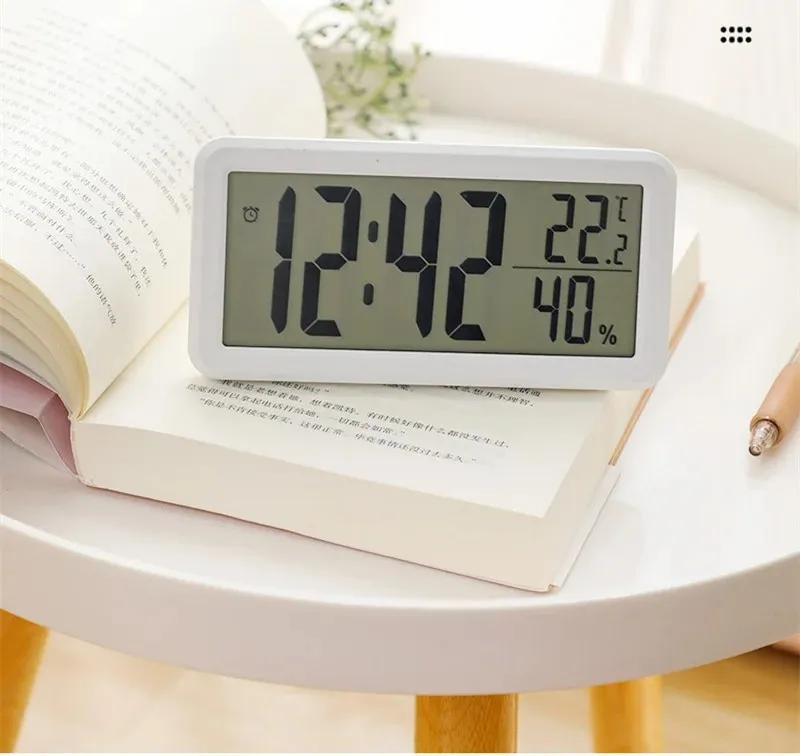Slim Nordic Digital Alarm Clock Battery Powered Big Screen LED ...