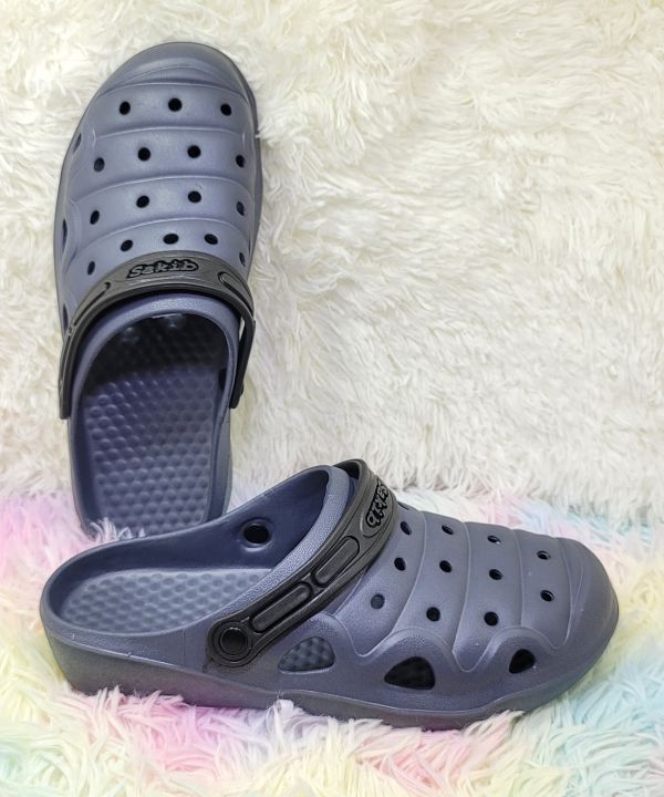 New Comfortable Lightweight Eva Rubber Slim-sole Crocs Half Shoes ...