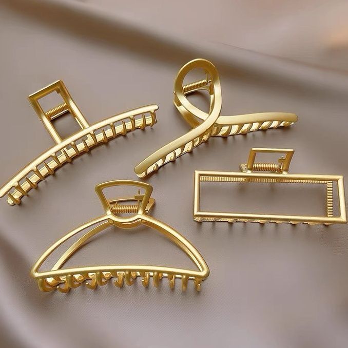 1 Piece Premium Golden Vintage Claw Clip | Daraz.com.bd