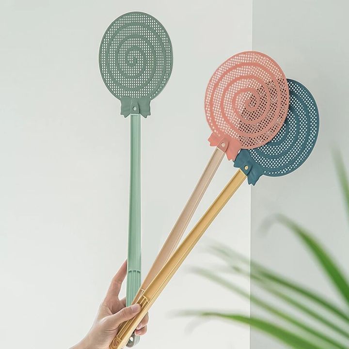 Fly Swatter Long Handle Fly Swatter Plastic Creative Mosquito Swatter ...