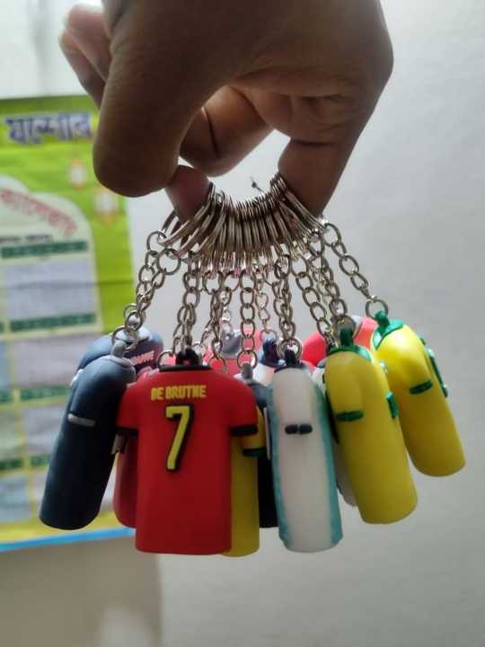 Messi Figure RONALDO Keychain Soccer Fans Bag Pendent Keyring Desk ...
