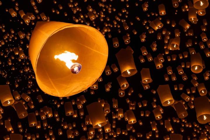Fanush Sky Lanterns 50 pcs | Daraz.com.bd