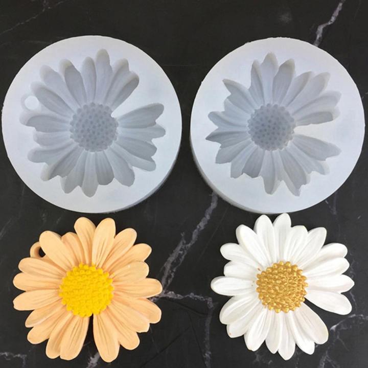 Daisy Chamomile Flower Silicone Mold With Hole Car Aromatherapy Epoxy ...
