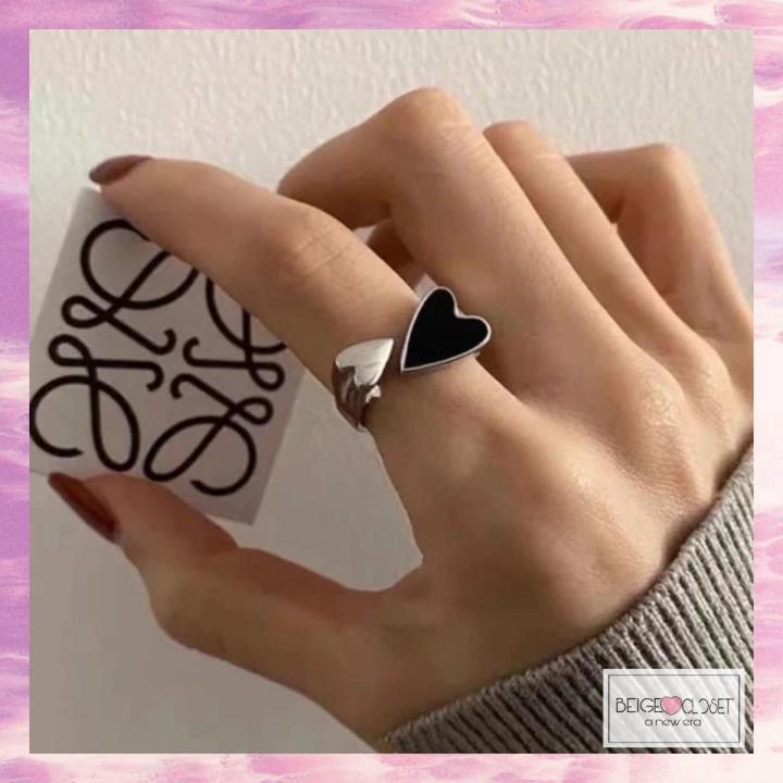 Beige closet Heart Ring and Queen Ring Set In Titanium Silver & Black ...
