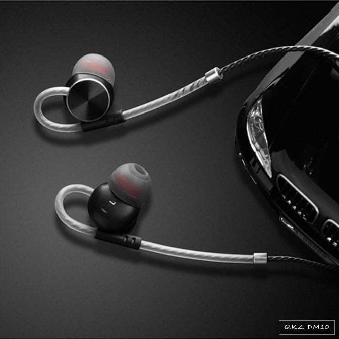 DM10 - In-Ear Earphone - Black | Daraz.com.bd