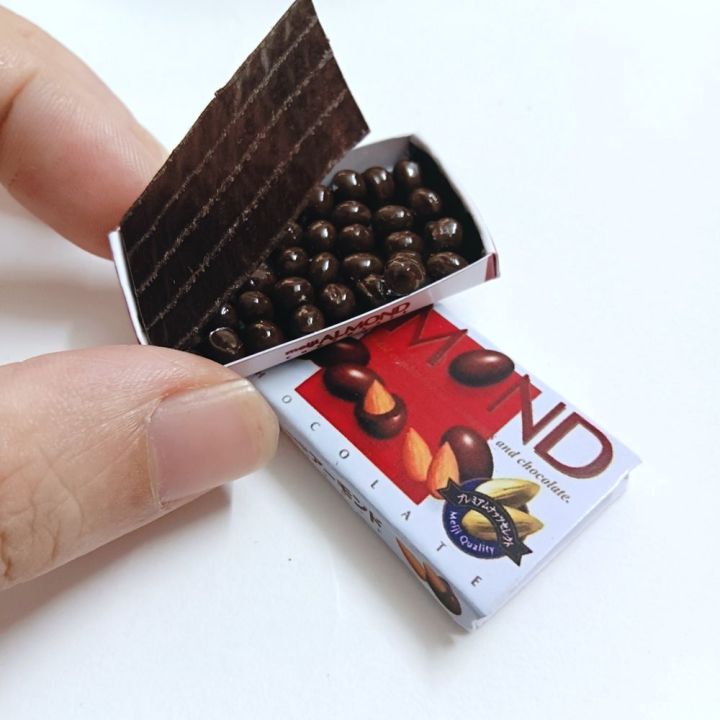 【Trick or Treat Alliance Mall】1 Box + Chocolate Balls 1/6 Dollhouse ...