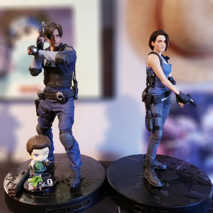 BIOHAZARD EVIL Character JILL VALENTINE Leon Scott Kennedy 30cm Statue ...