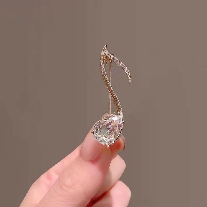 Splendid Indispensable -Quality And Durablity -Brooch Fashion Luxury ...