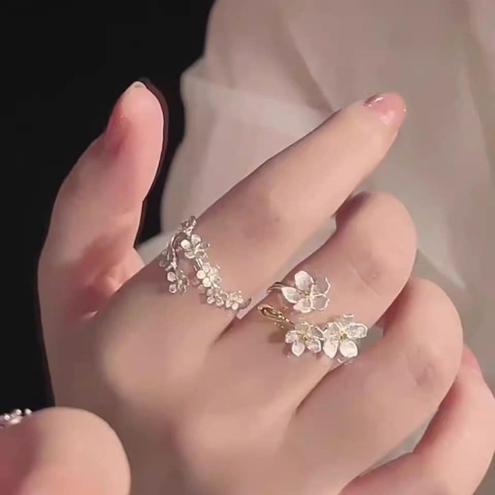 Retro Silver Color Flower Adjustable Ring for Women French Iris Flower ...