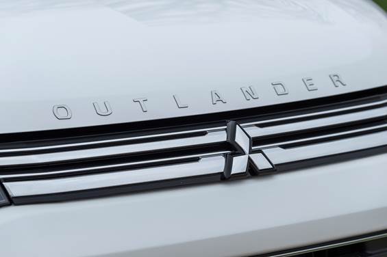 Outlander Steel Bonnet Emblem Badge | Daraz.lk
