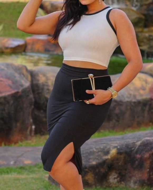 Shallow Collar Crop Top and Side Open Half Skirt / Black White Mix Top ...