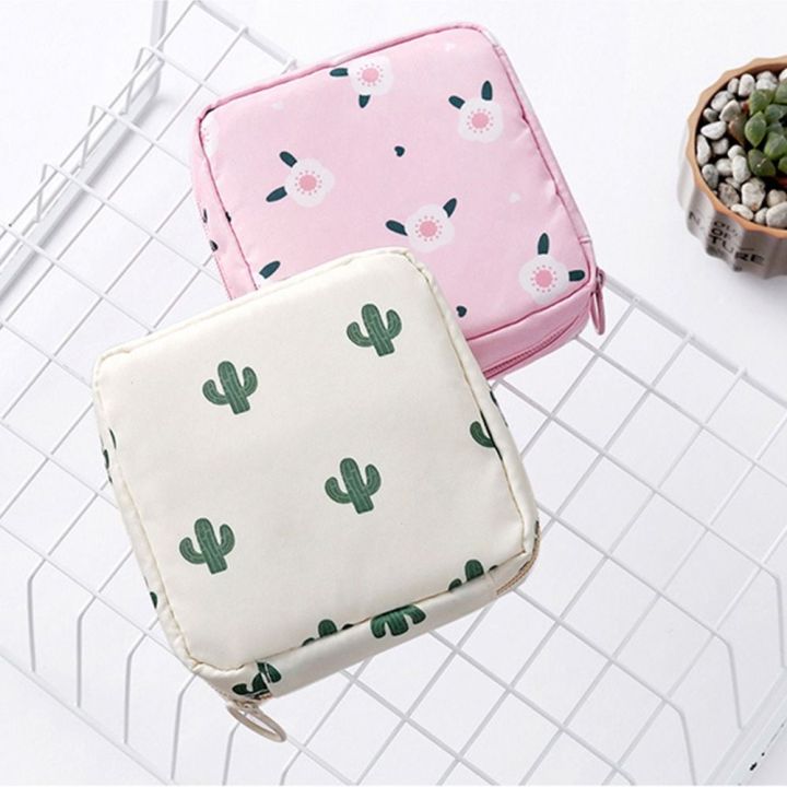 Tissue Girl Makeup Organizer Headphone Case Credit Card Holder Change ...