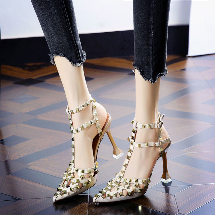 Roman Style Hollow-out Baotou Design Sense T Type with Rivets T-Buckle ...