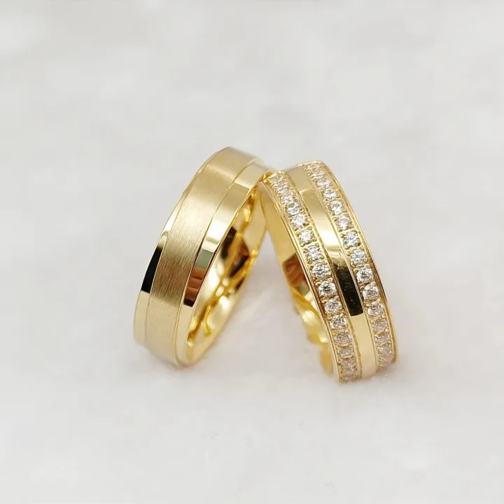 High Quality Designer Wedding Rings For Couples Men Ladies 18 Carat ...