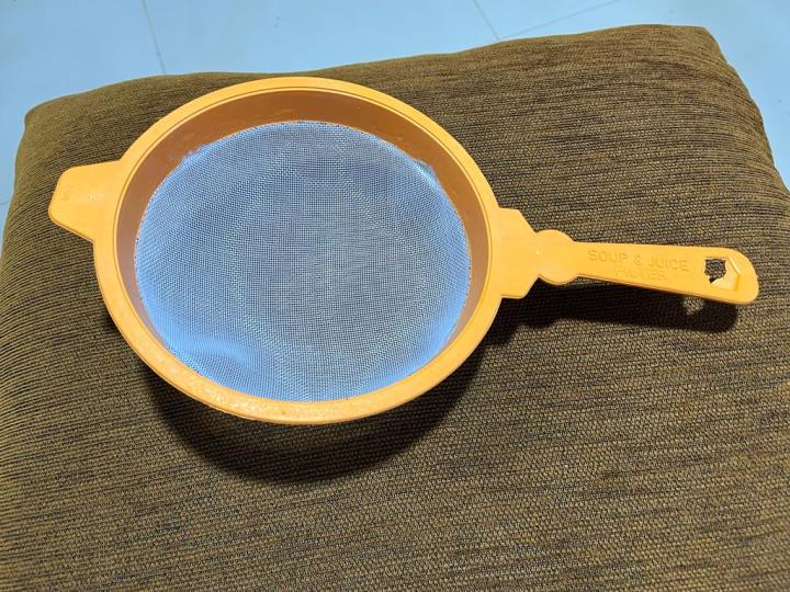 Milk & juice Strainer plastic / kiri gotta medium size | Daraz.lk