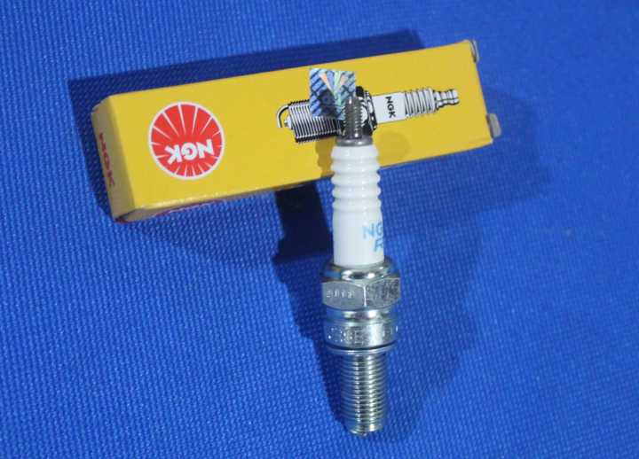 NGK SPARK PLUG CR9E ( ray zr ,discover ,pulsar, fz ) | Daraz.lk