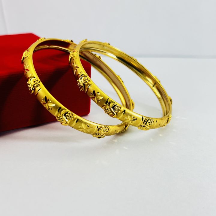 Gold plated rich look beautiful bangle Lightweight Cute bangles with ...