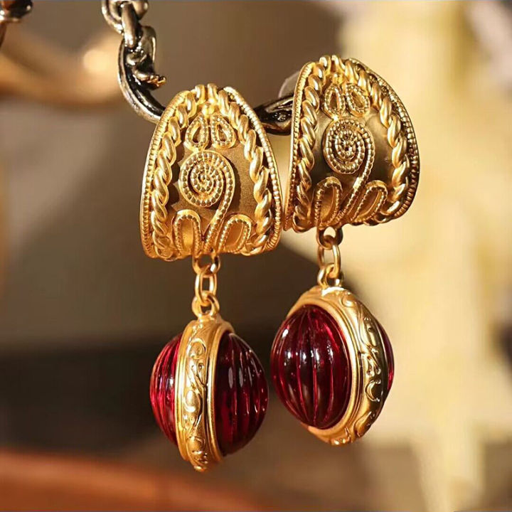 Vintage Earrings Temperament Entry Lux Exaggerated Personalized Ear ...