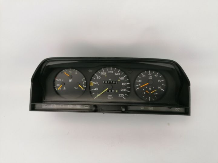 Mercedes Benz Oem W201 190 Front Cluster Speedometer Instrument Gauge ...
