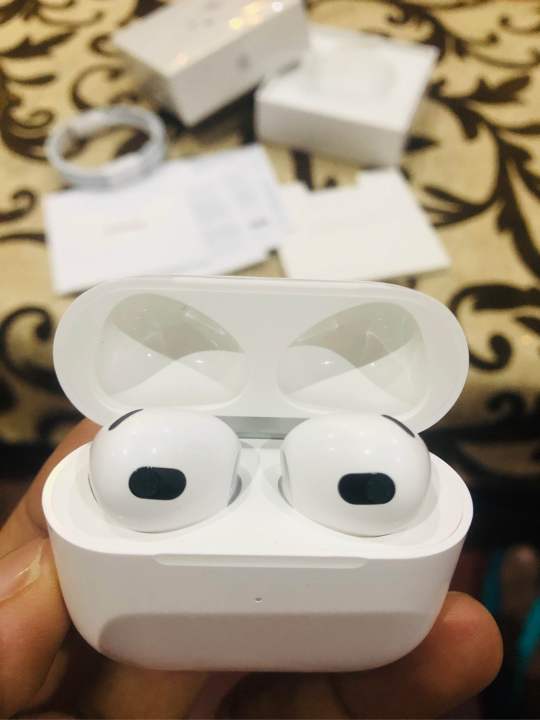 Apple Airpods Pro 3 High Copy 3rd Gen Black & White Wireless Earbuds ...