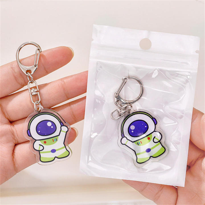 Small Cartoon Astronaut Keychain Playful Lightweight Decorative Cute ...