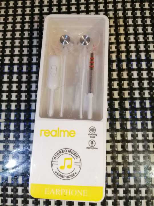 Realme Earphone Buds with mic in plastic box | Daraz.lk