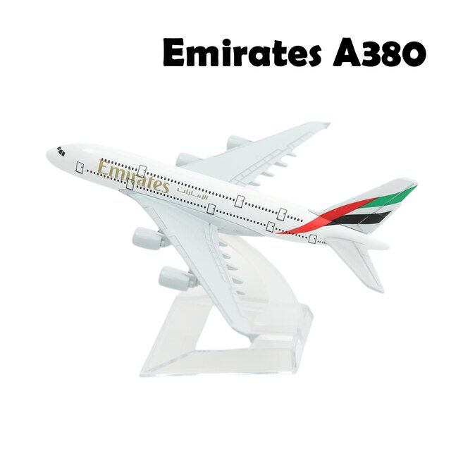 【ZOETN-HOT TOY Store】Saudi Arabian Airlines Boeing 747 Aircraft Alloy ...