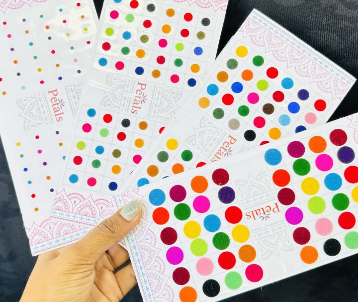 BOOM Multicolor Simple Plain small Round Pottu Forehead, Kumkum Self ...