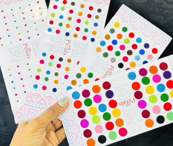 BOOM Multicolor Simple Plain small Round Pottu Forehead, Kumkum Self ...