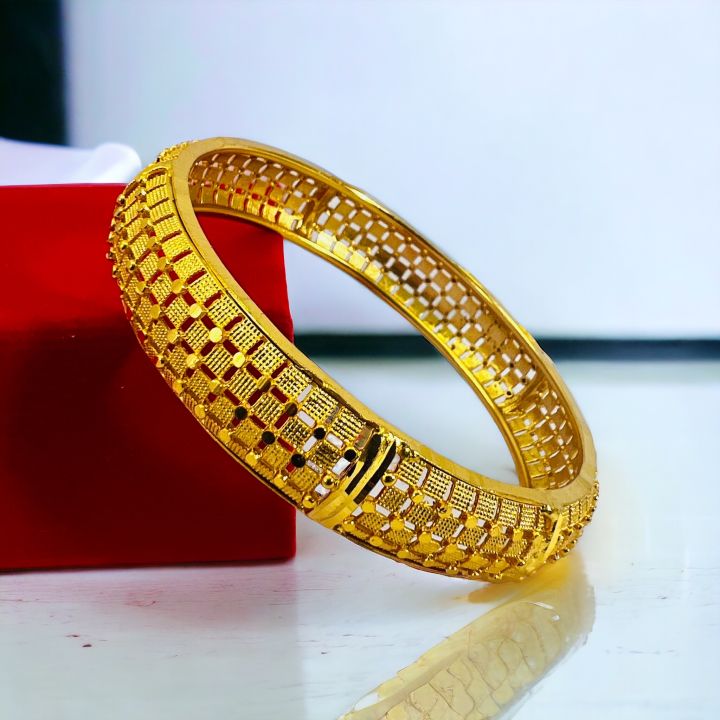 Gold plated rich look check Desing waistless one bangle for gold and ...