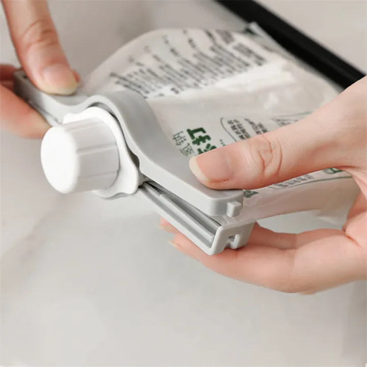 2 pcs of High quality Plastic Seal And Pour Bag Food Seal Clip / Food ...