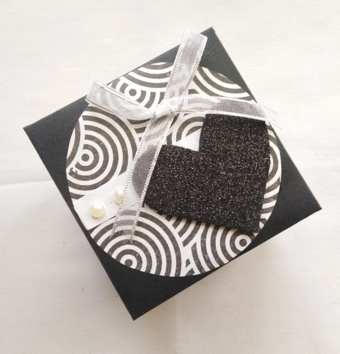 Mini Gift Box Template / Mini Photo Album Gift Box Template | Daraz.lk