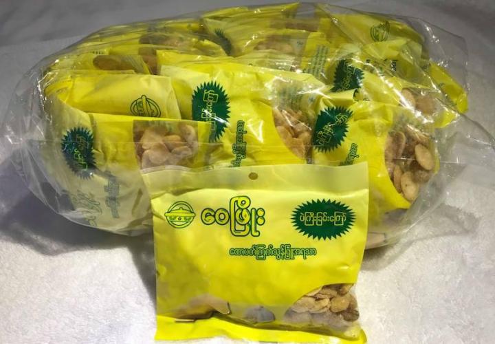 Wai Phyoe Fried Lab Lab Beans in Butter Garlic Flavour | Shop.com.mm