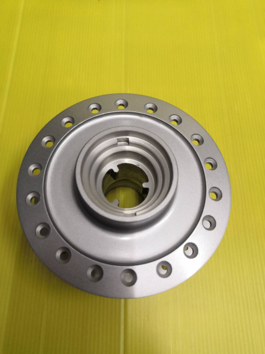 (Preorder) Front hub for old Wave 100, 5 holes, genuine. | Shop.com.mm