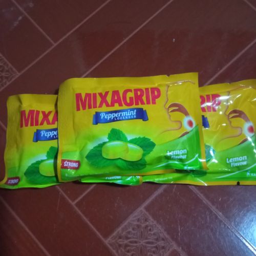 Mixagrip cough Lozenges (ချောင်းဆိုးပျောက်ငုံဆေးပြား) (1 sachet) | Shop ...