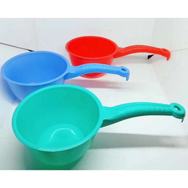 Plastic Shower Cup with holds ( လက်ကိုင်ပါရေချိုးခွက် ) | Shop.com.mm
