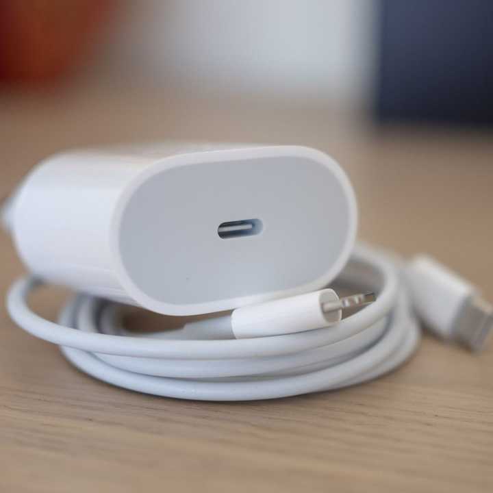 iPhone 11 Pro / Pro max Charger | Daraz.com.np