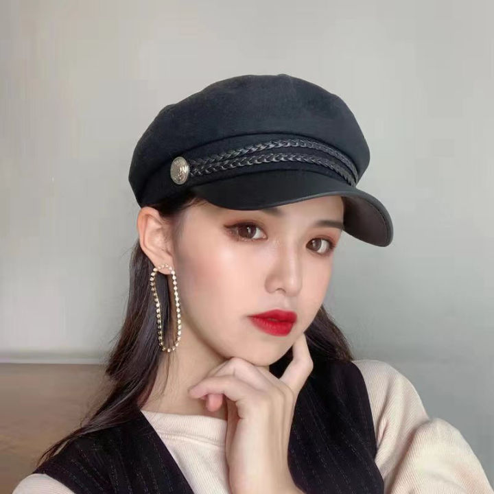 Black Wool Military Beret for Women with Chain Detail – Stylish Flat ...