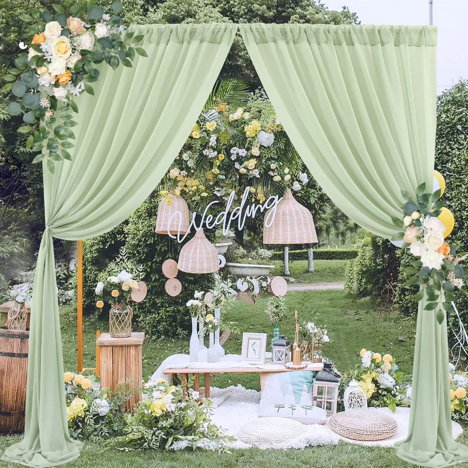 Chiffon backdrop wedding | Honestweddingadvice.com
