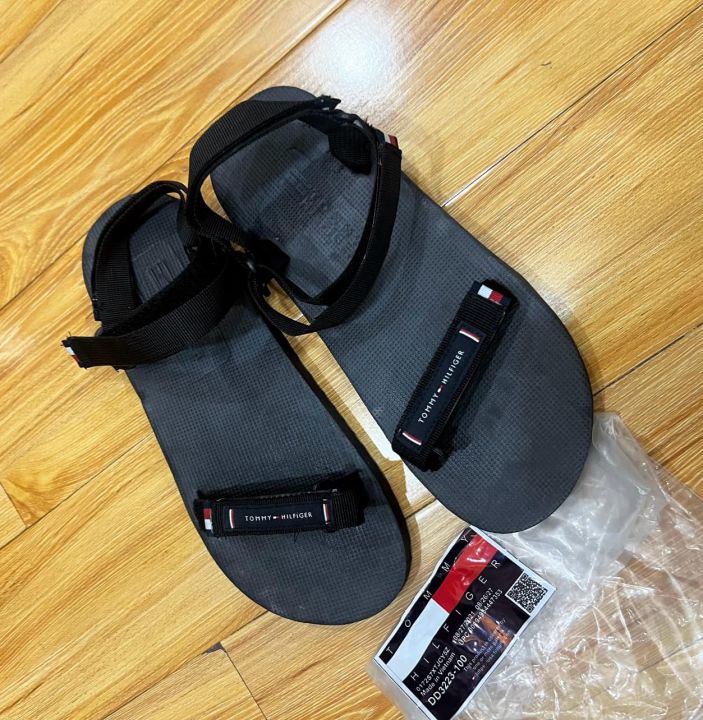 Tommy Hilfiger Beach Sandle New Stylish Just Arrived Kito Sandle For ...