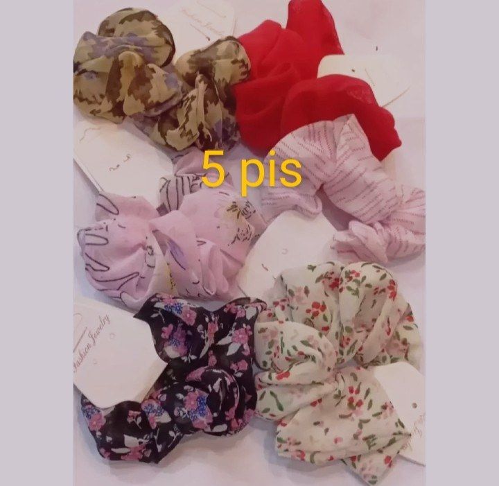 Silk Scrunchie Hair Band and Bracelet Set for Girls - Pack of 5 ...