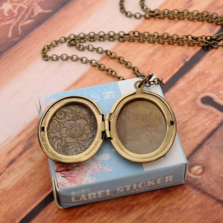 ANX Vintage Lovers Locket With Photo Holder Inside/Lockets For Couples ...