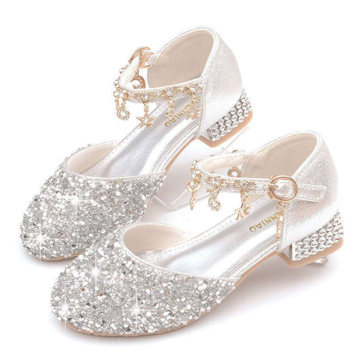Renting girls high heels, students performance toe caps, sandals ...