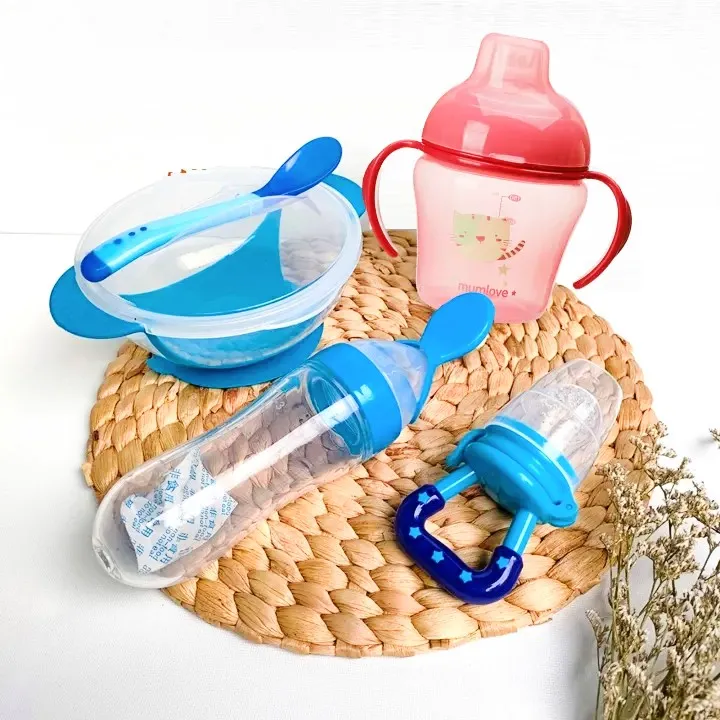 Complete Baby Feeding Set: Feeder Bottle, Spoon, Bowl, and Spout Cup ...