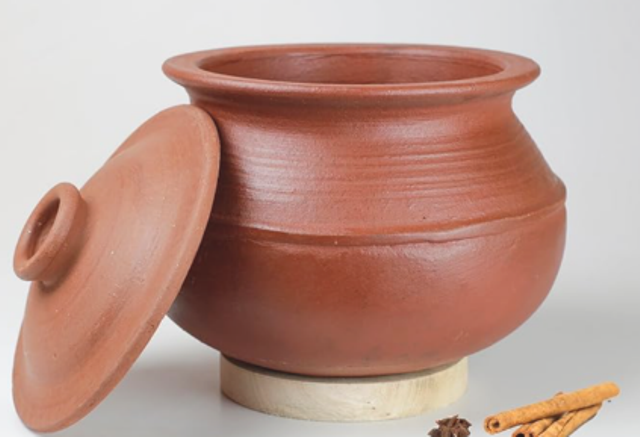 CLAY NEPAL Handi / Earthen Kasaudi / Mud / Mitti Pot with Lid for ...
