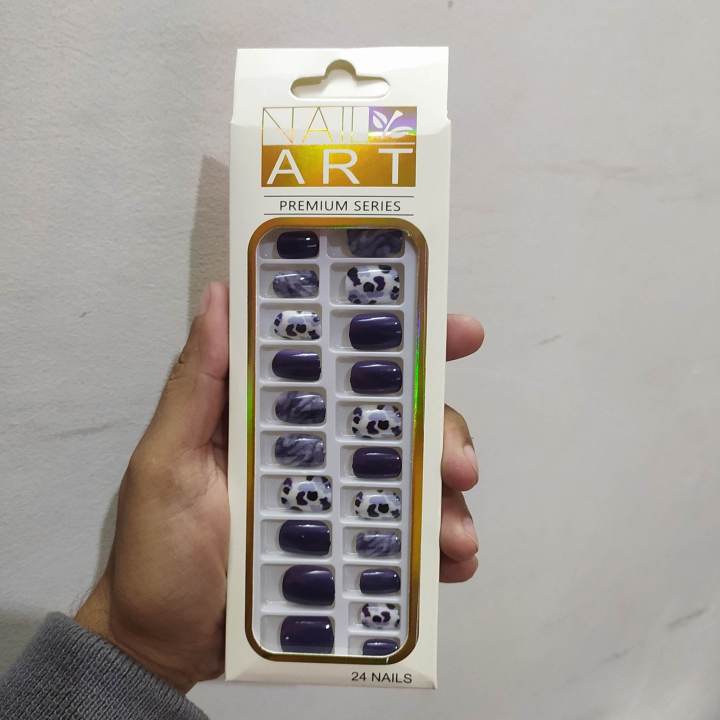24 Piece Of Fake/Artificial Nails Of Different Shape And Size With Glue ...